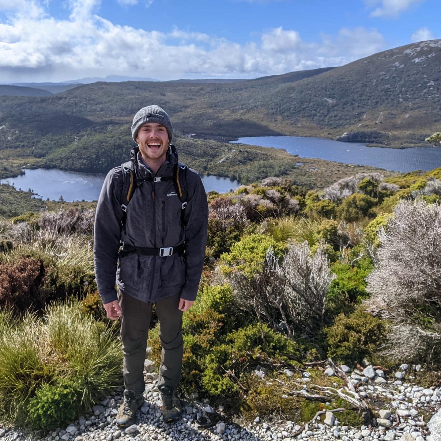 Young Adult Support – Crohn’s & Colitis Australia (CCA)